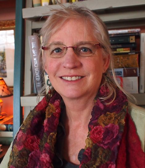 WHEN SONGBIRDS RETURNED TO PARIS – Reading Group Choices